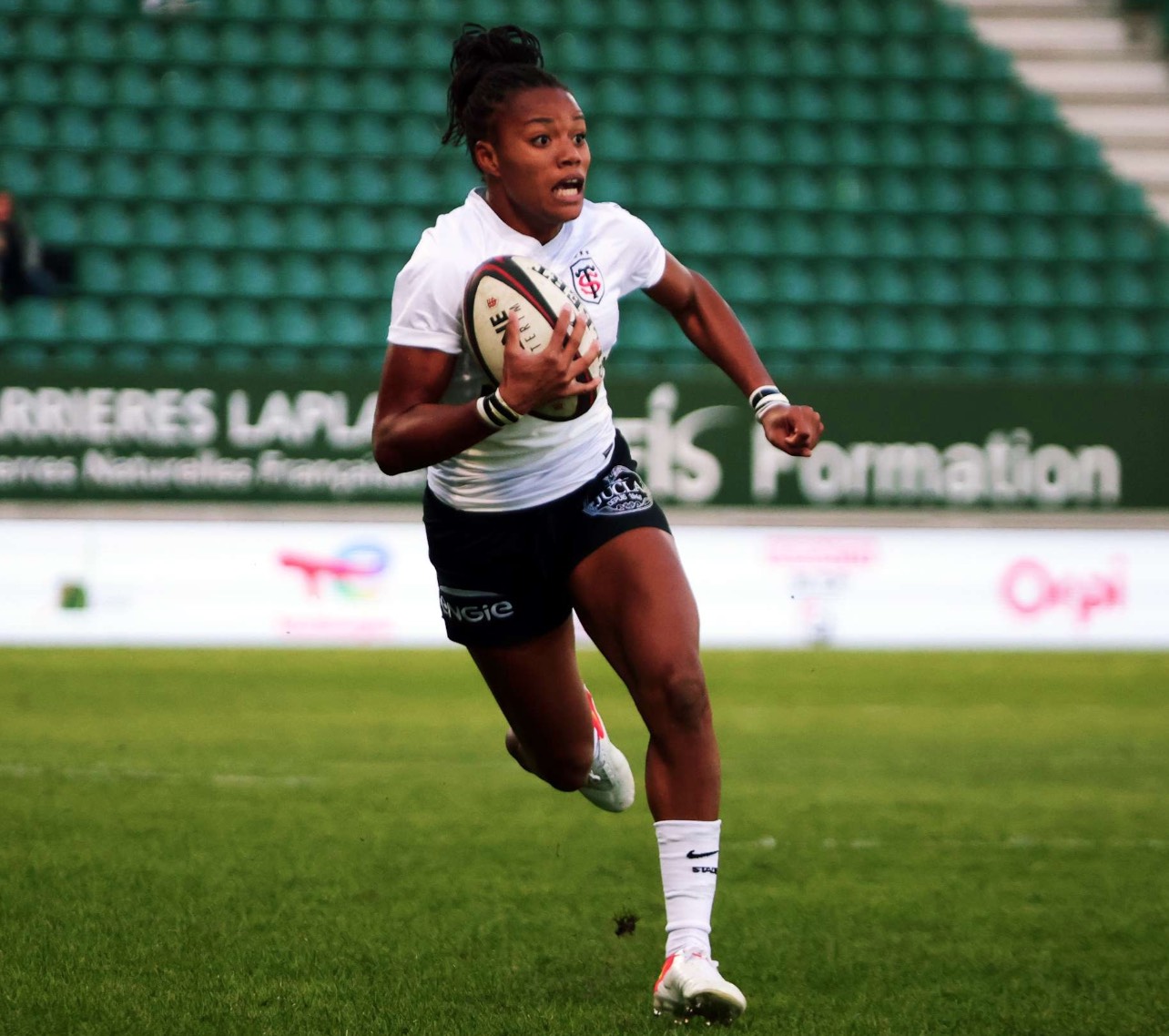 Iän Jason｜Joueuse du Stade Toulousain